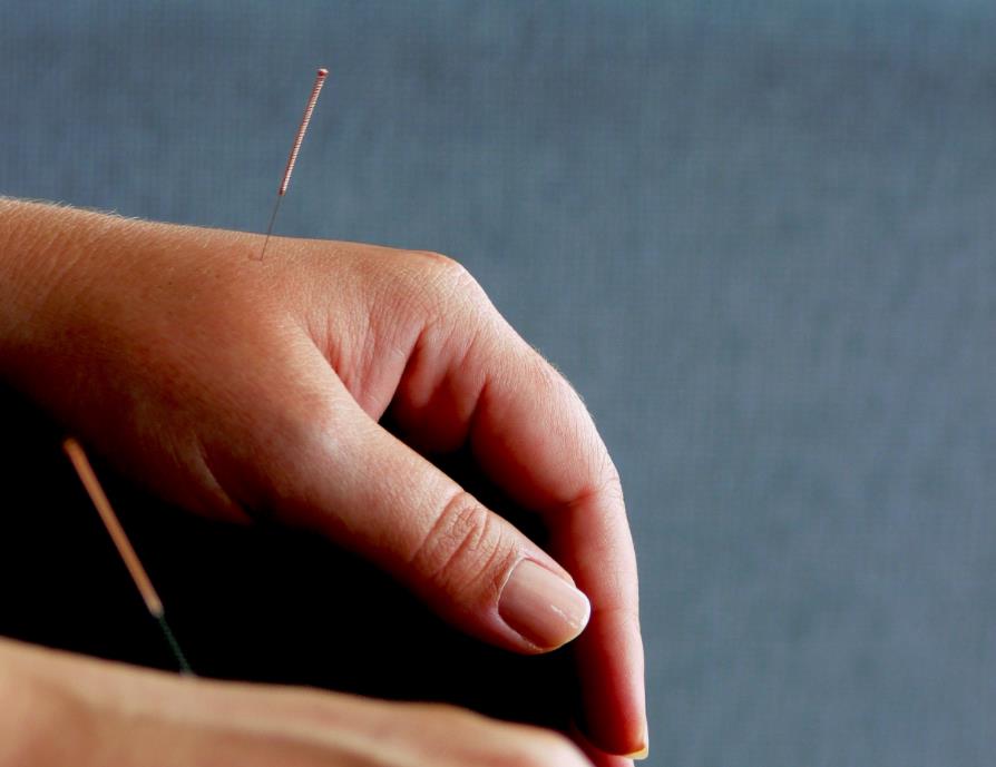What pains can be treated with acupuncture? - Health Facts Time