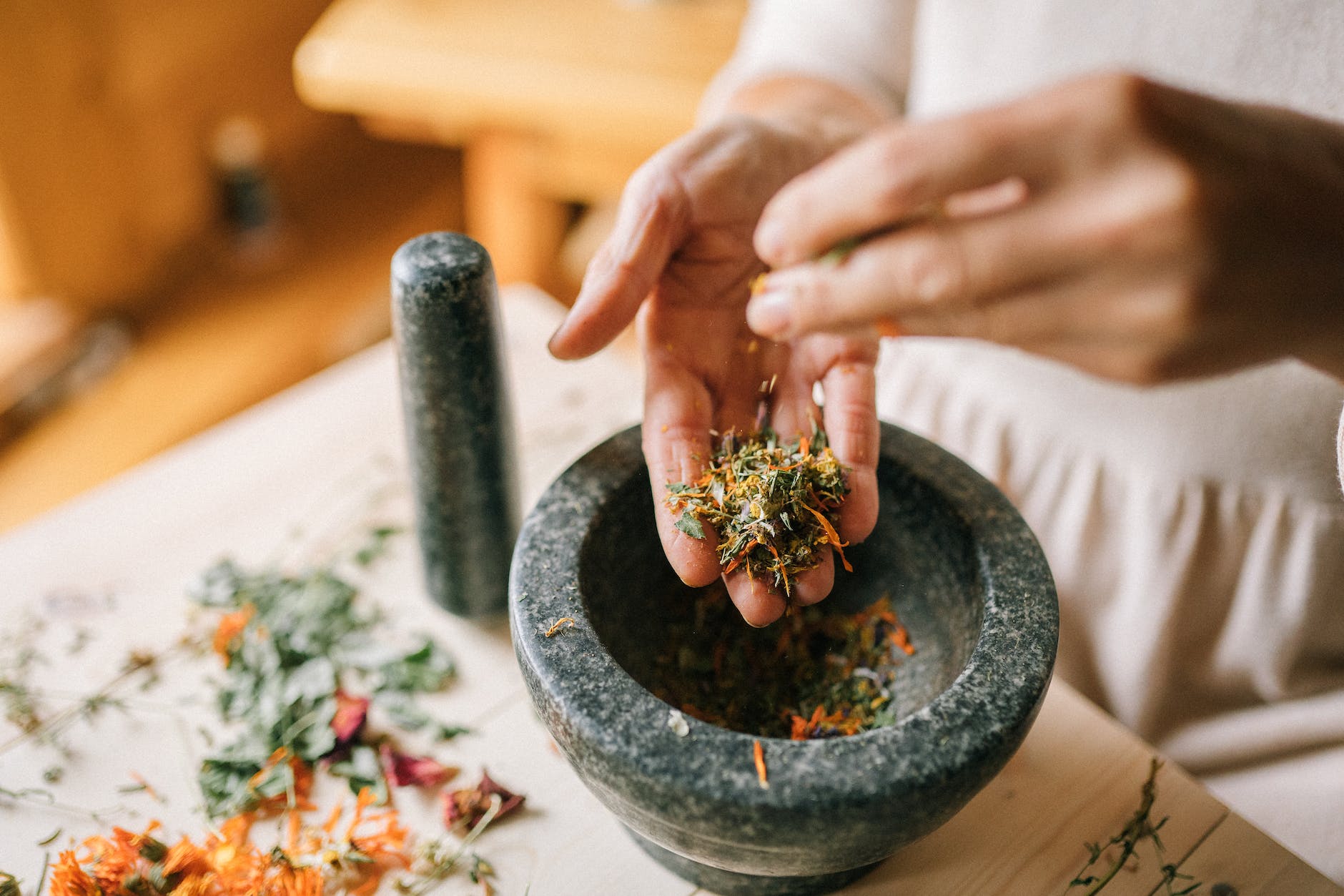 How to determine the safety of a certain traditional medicine?